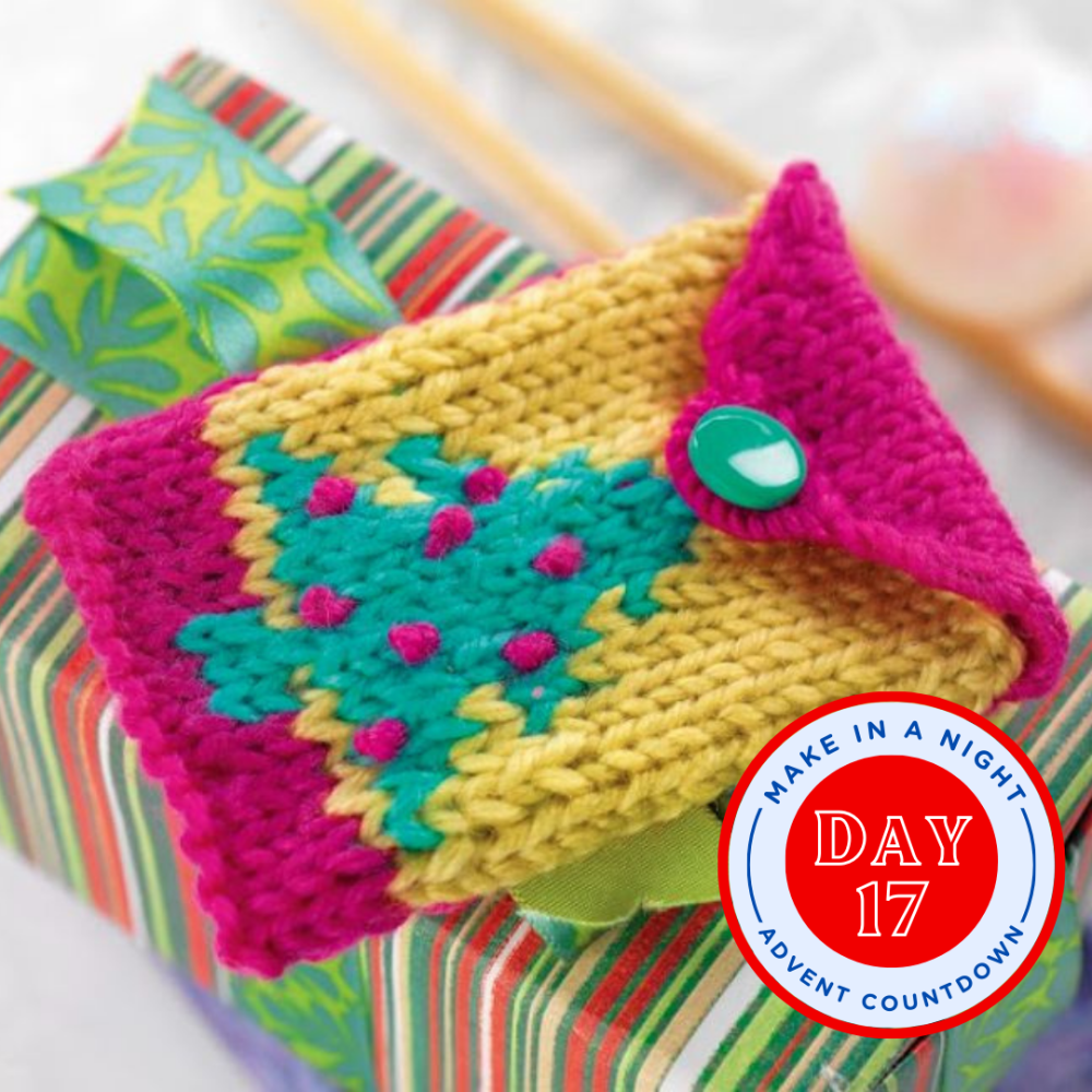 Advent Day 17: Gift Card Holder | Knitting Patterns | Let's Knit Magazine