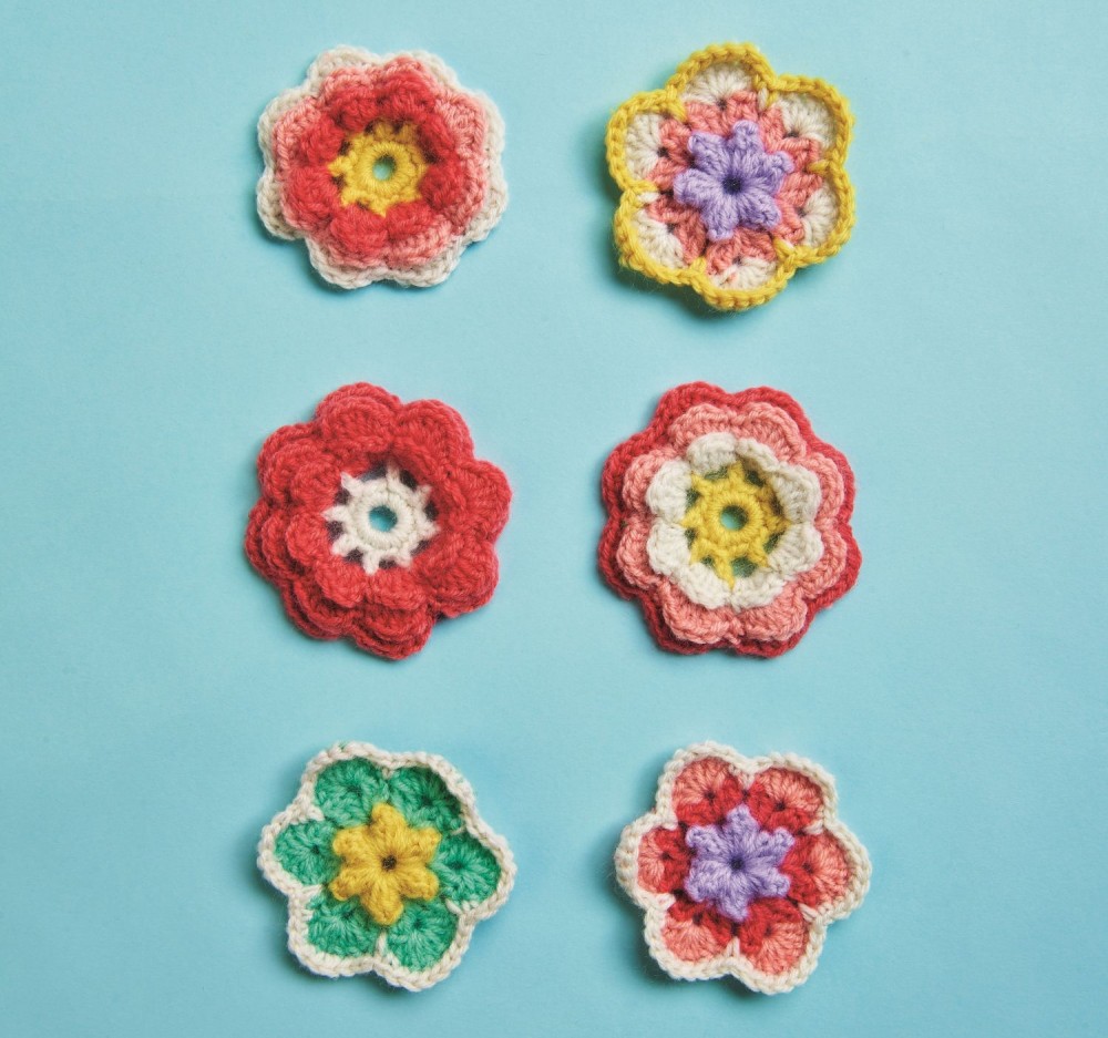 Mini Flowers | Crochet Patterns | Let's Knit Magazine