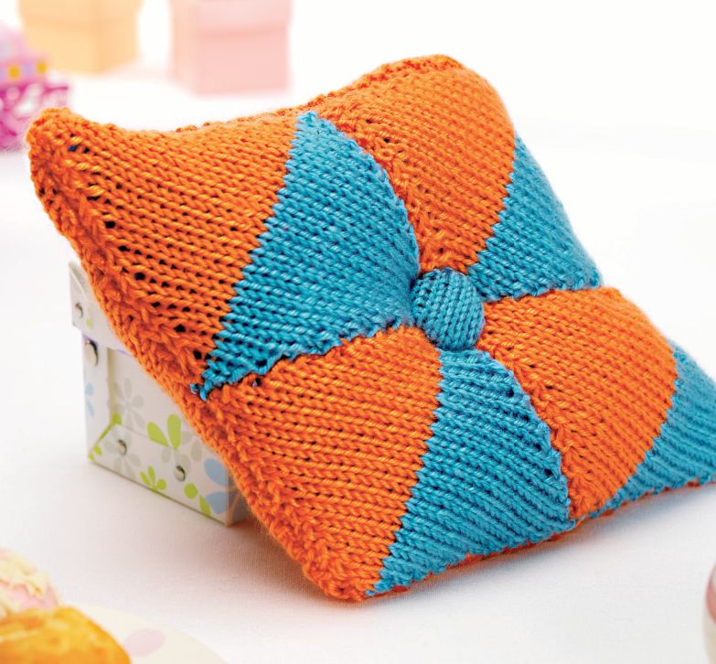 Stashbuster Diamond Pincushion | Knitting Patterns | Let's Knit Magazine