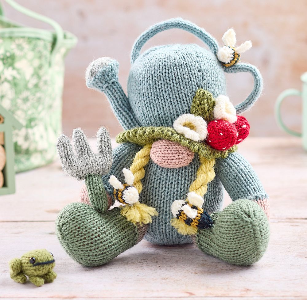 Gardening Gonk Knitting Pattern (Gnome) | Knitting Patterns | Let's ...