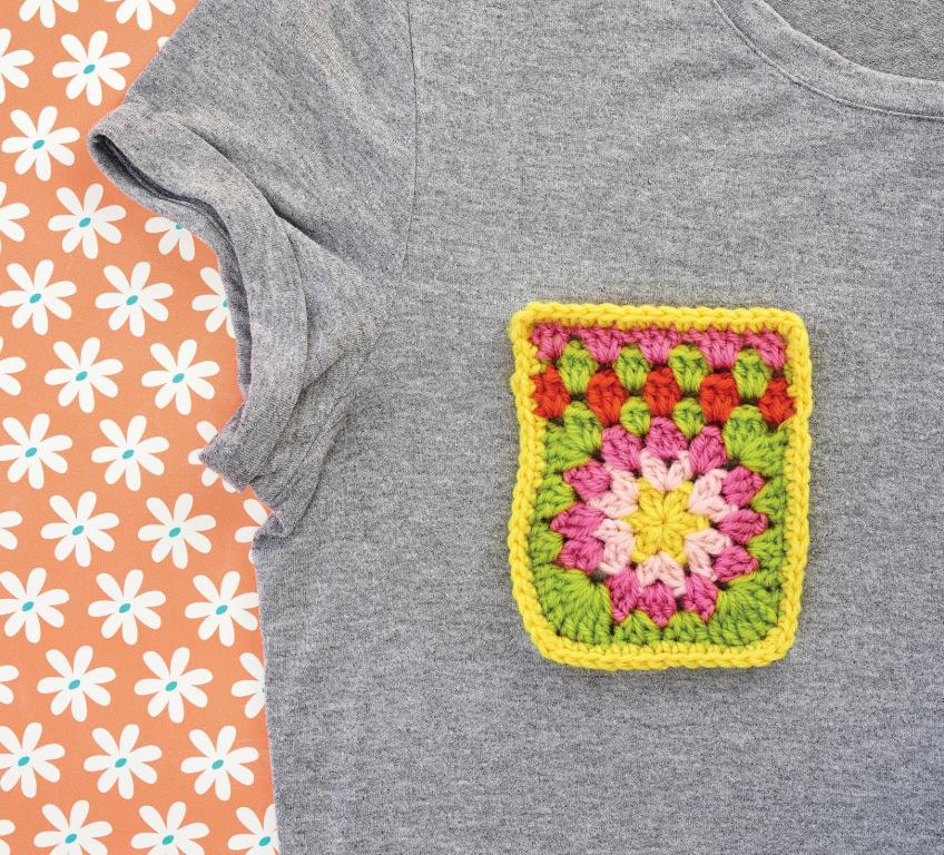 Granny Square Pockets | Crochet Patterns | Let's Knit Magazine