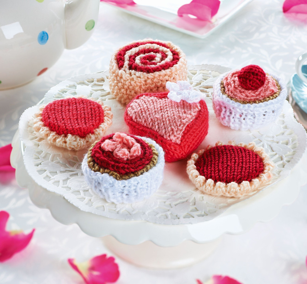Simple Cakes Knitting Pattern | Knitting Patterns | Let's Knit Magazine