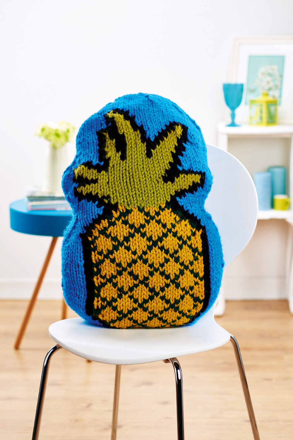 Pineapple cushion | Knitting Patterns | Let's Knit Magazine