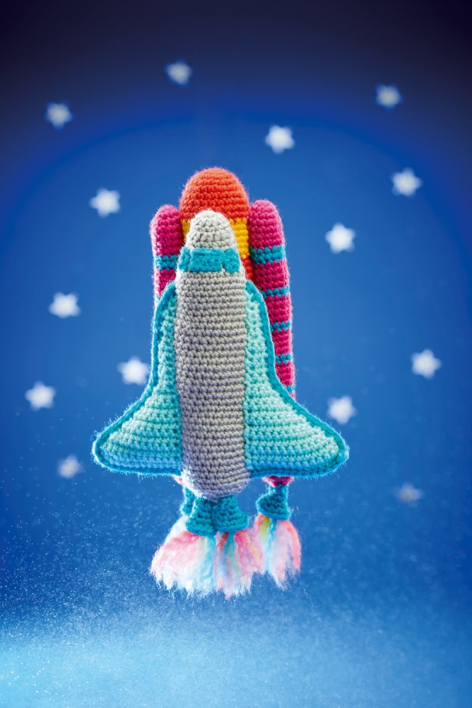 Lost In Space: Arlo’s Spaceship & Rocket | Crochet Patterns | Let's ...
