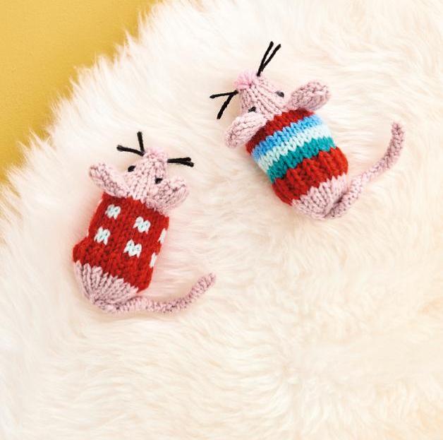 Little Christmas Mice | Knitting Patterns | Let's Knit Magazine