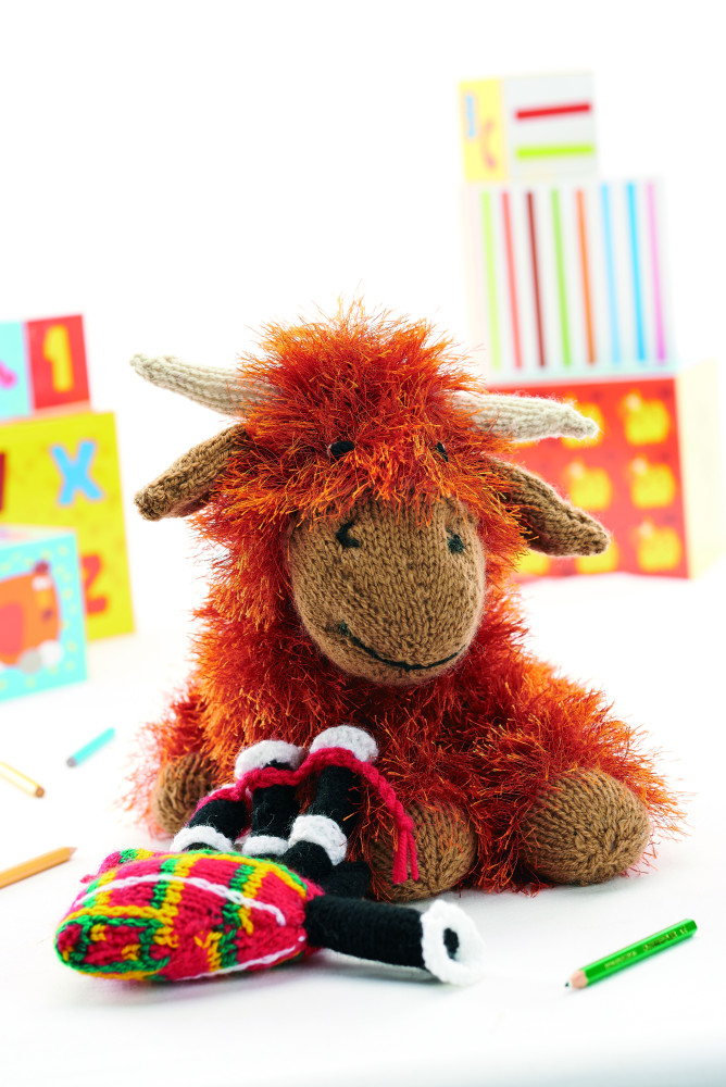 MacTavish Highland Cow Knitting Pattern | Knitting Patterns | Let's ...