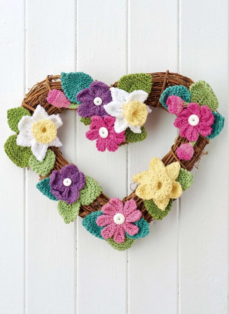 Spring Wreath | Knitting Patterns | Let's Knit Magazine
