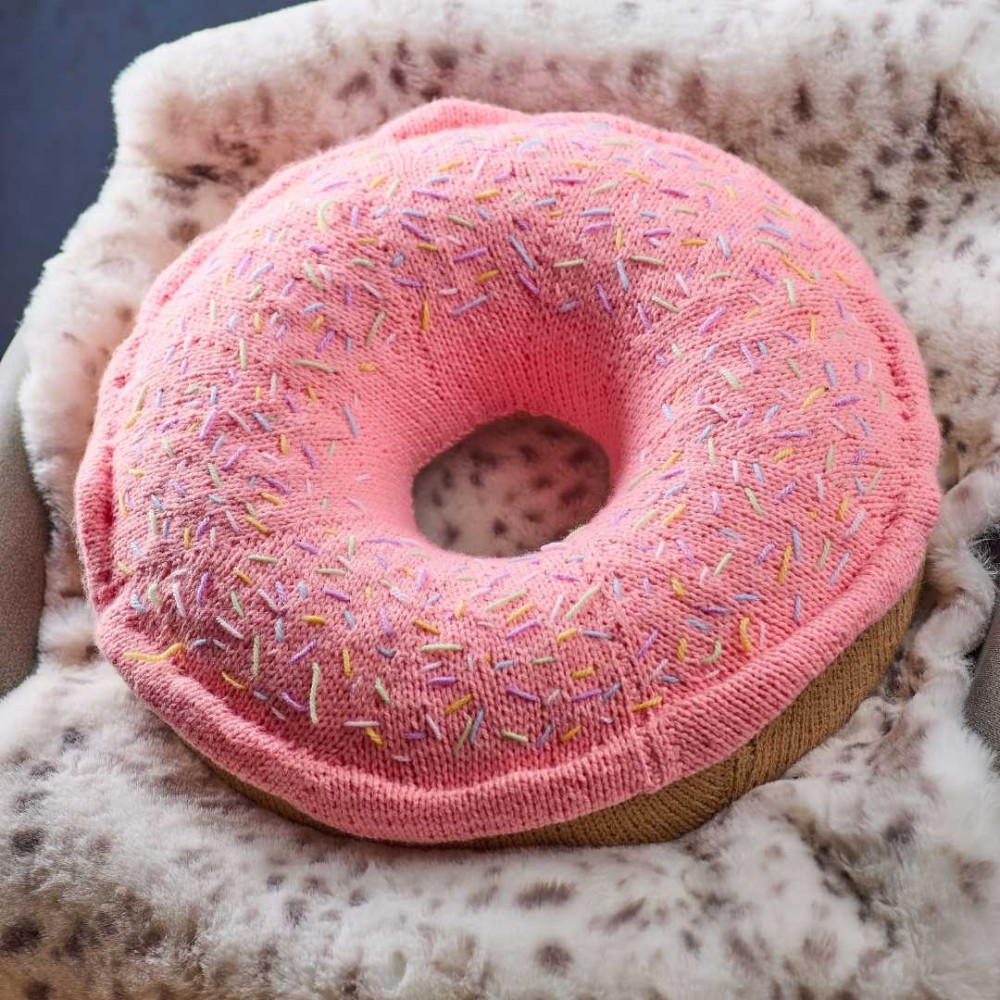 Sprinkle Doughnut Seat Cushion Knitting Pattern | Knitting Patterns ...