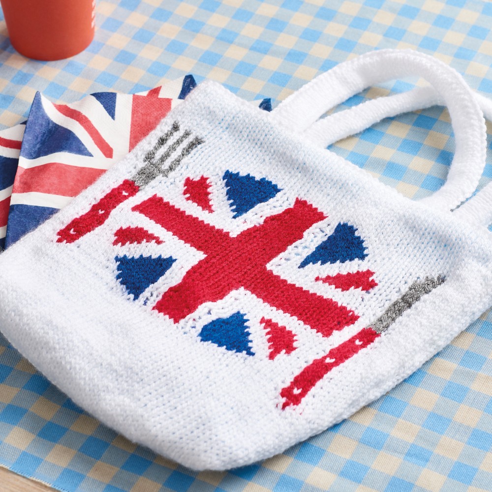 Union Jack Sandwich Bag | Knitting Patterns | Let's Knit Magazine