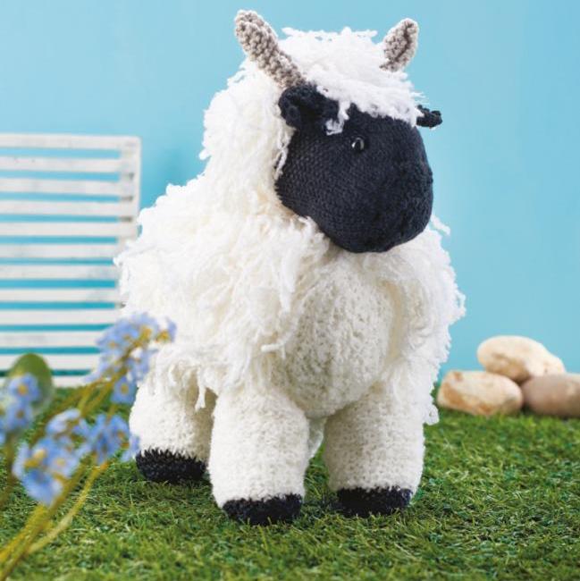 Val Pierce’s Knitted Sheep | Knitting Patterns | Let's Knit Magazine