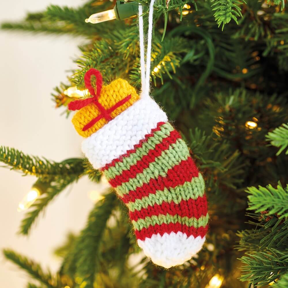 Quick-knit Mini Stockings | Knitting Patterns | Let's Knit Magazine