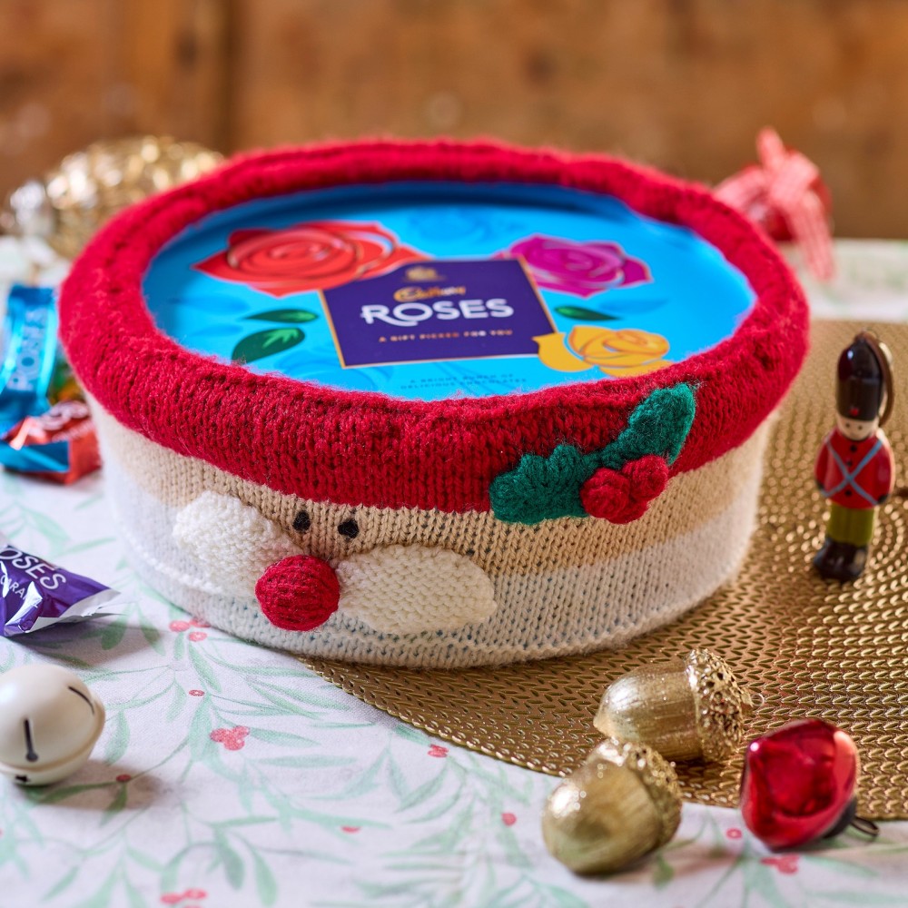 Christmas Santa Chocolate Tub Cover | Knitting Patterns | Let's Knit ...