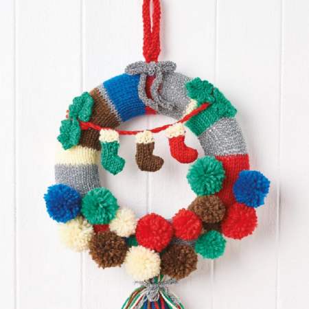 Christmas Stocking Wreath | Knitting Patterns | Let's Knit Magazine