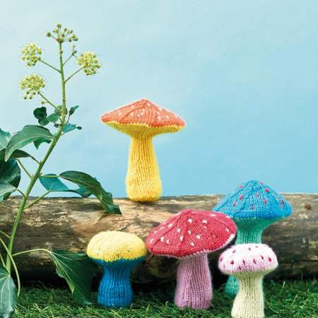 Winter Toadstools | Knitting Patterns | Let's Knit Magazine