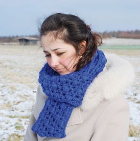 Crochet Rosebud Scarf from DesignEtte